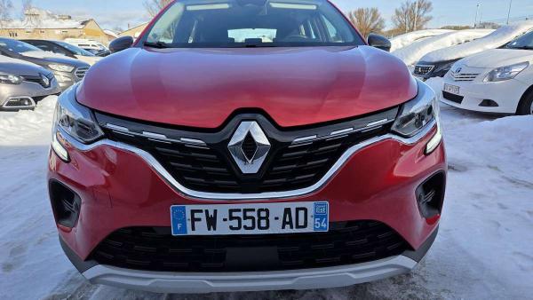 Sarkans Renault Captur 2020 Tauragė, ar dzinēja tilpumu 1.30 L un nobraukumu 204 tūkst. km par 10400 €, foto 2 vietnē AUTOMOTO.COM.LV
