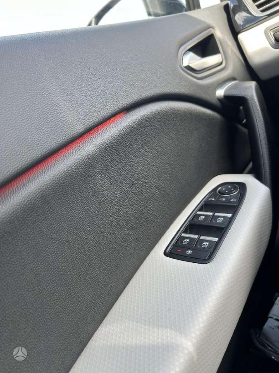 Sarkans Renault Captur 2020 Alīta, ar dzinēja tilpumu 1.33 L un nobraukumu 46 tūkst. km par 13200 €, foto 16 vietnē AUTOMOTO.COM.LV