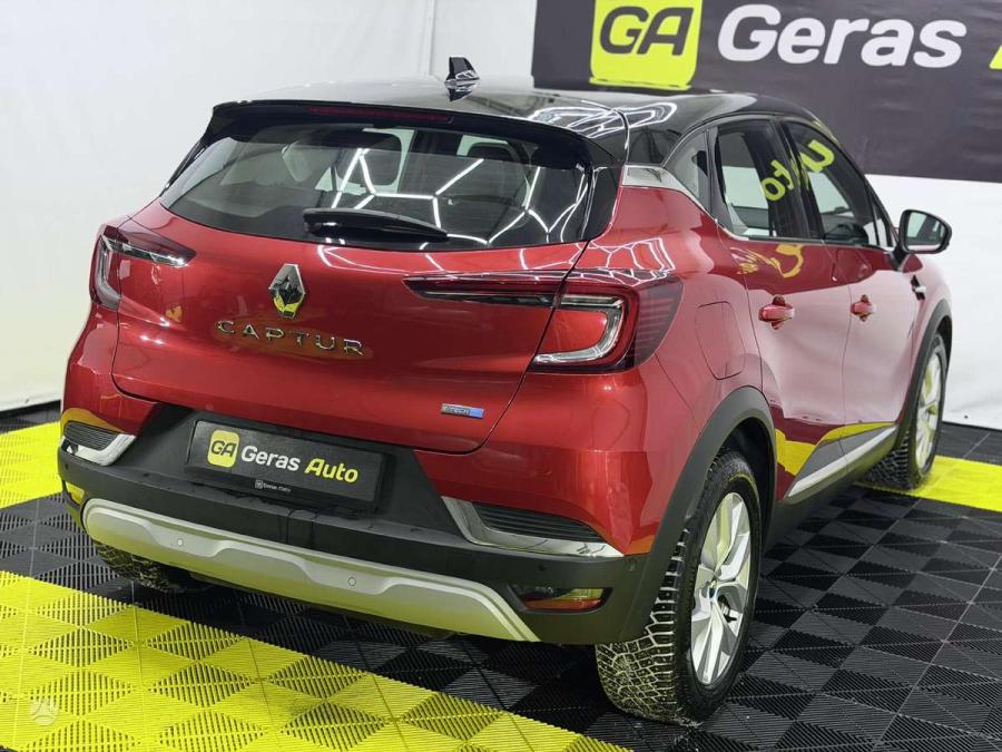 Sarkans Renault Captur 2021 Viļņa, ar dzinēja tilpumu 1.60 L un nobraukumu 123 tūkst. km par 13950 €, foto 4 vietnē AUTOMOTO.COM.LV