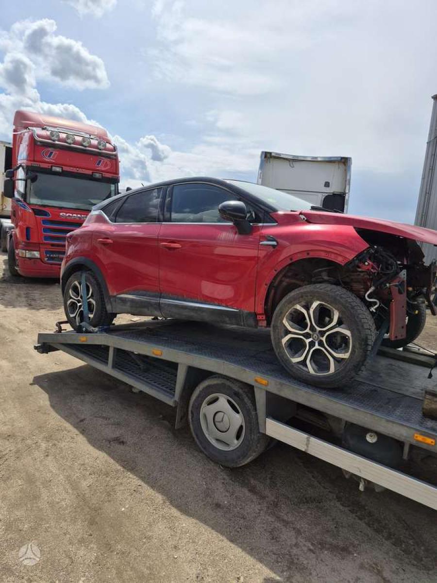 Red Renault Captur 2021 in Klaipeda, with an engine capacity of 1.50 L and mileage of 0 thousand km for 4199 €, photo 5 on AUTOMOTO.COM.LV