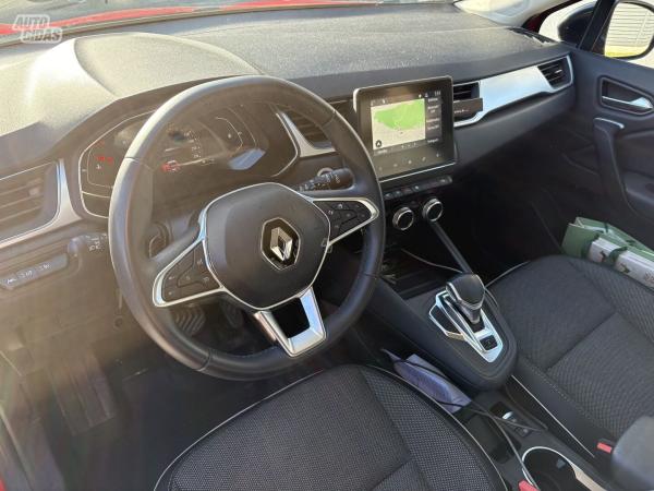 Red Renault Captur 2022 in Vilnius, with an engine capacity of 1.30 L and mileage of 43 thousand km for 18500 €, photo 10 on AUTOMOTO.COM.LV