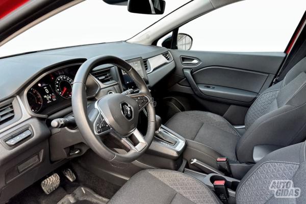 Red Renault Captur 2024 in Kaunas, with an engine capacity of 0.00 L and mileage of 29 thousand km for 22428 €, photo 5 on AUTOMOTO.COM.LV