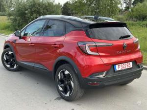 Red Renault Captur 2024 in Klaipeda, with an engine capacity of 1.33 L and mileage of 17 thousand km for 18500 €, photo 5 on AUTOMOTO.COM.LV