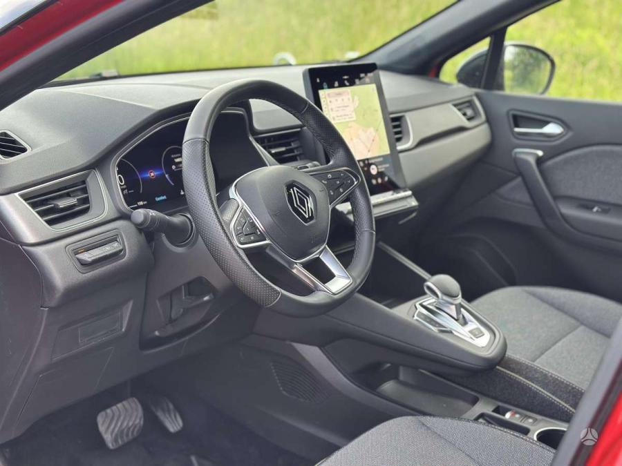 Red Renault Captur 2024 in Klaipeda, with an engine capacity of 1.33 L and mileage of 17 thousand km for 18500 €, photo 18 on AUTOMOTO.COM.LV