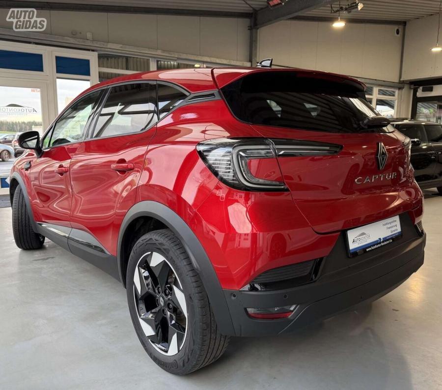 Red Renault Captur 2025 in Kaunas, with an engine capacity of 1.30 L and mileage of 10 thousand km for 26799 €, photo 5 on AUTOMOTO.COM.LV