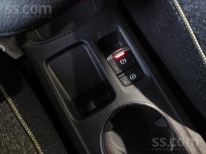 Red Renault Captur 2026 in Daugavpils, with an engine capacity of 1.30 L and mileage of 10 thousand km for 24940 €, photo 22 on AUTOMOTO.COM.LV