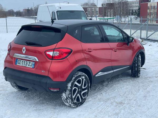 Red Renault Captur 2016 in Alytus, with an engine capacity of 1.50 L and mileage of 189 thousand km for 5300 €, photo 3 on AUTOMOTO.COM.LV