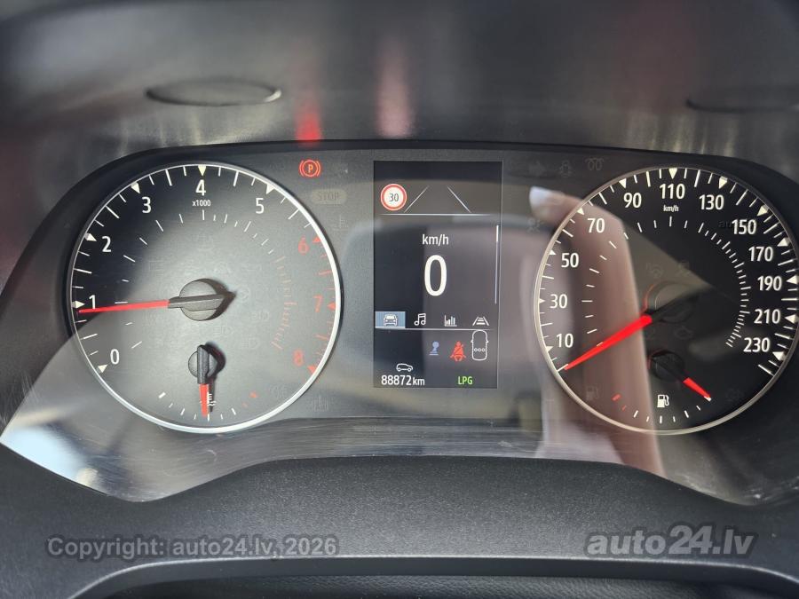 Sarkans Renault Captur 2021 Rīga, ar dzinēja tilpumu 1.00 L un nobraukumu 89 tūkst. km par 13100 €, foto 8 vietnē AUTOMOTO.COM.LV