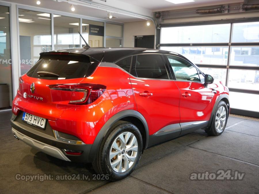 Red Renault Captur 2021 in Tallinn, with an engine capacity of 1.33 L and mileage of 39 thousand km for 15900 €, photo 4 on AUTOMOTO.COM.LV