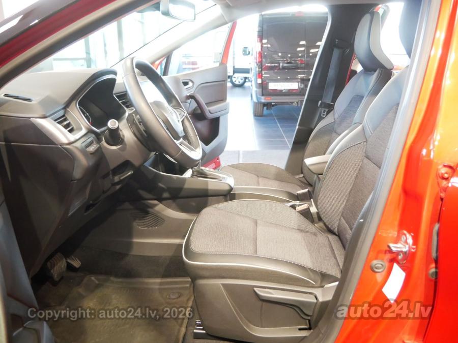 Red Renault Captur 2021 in Tallinn, with an engine capacity of 1.33 L and mileage of 39 thousand km for 15900 €, photo 8 on AUTOMOTO.COM.LV