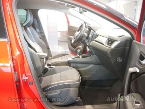 Red Renault Captur 2021 in Tallinn, with an engine capacity of 1.33 L and mileage of 39 thousand km for 15900 €, photo 10 on AUTOMOTO.COM.LV