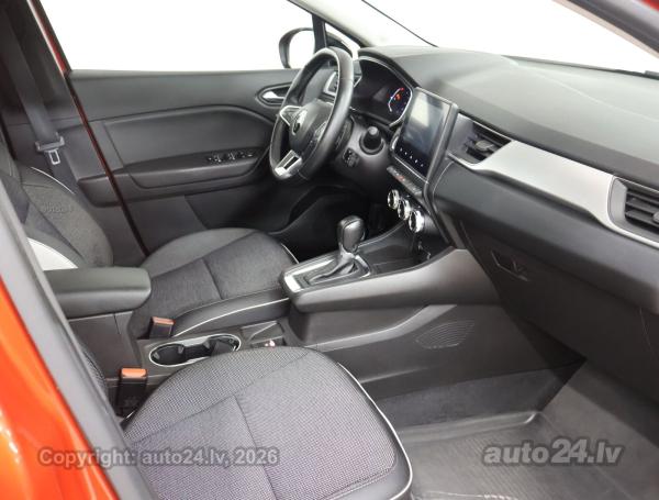 Sarkans Renault Captur 2022 Tallina, ar dzinēja tilpumu 1.30 L un nobraukumu 90 tūkst. km par 14900 €, foto 8 vietnē AUTOMOTO.COM.LV