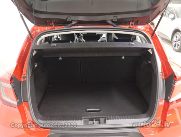 Sarkans Renault Captur 2022 Tallina, ar dzinēja tilpumu 1.30 L un nobraukumu 90 tūkst. km par 14900 €, foto 10 vietnē AUTOMOTO.COM.LV