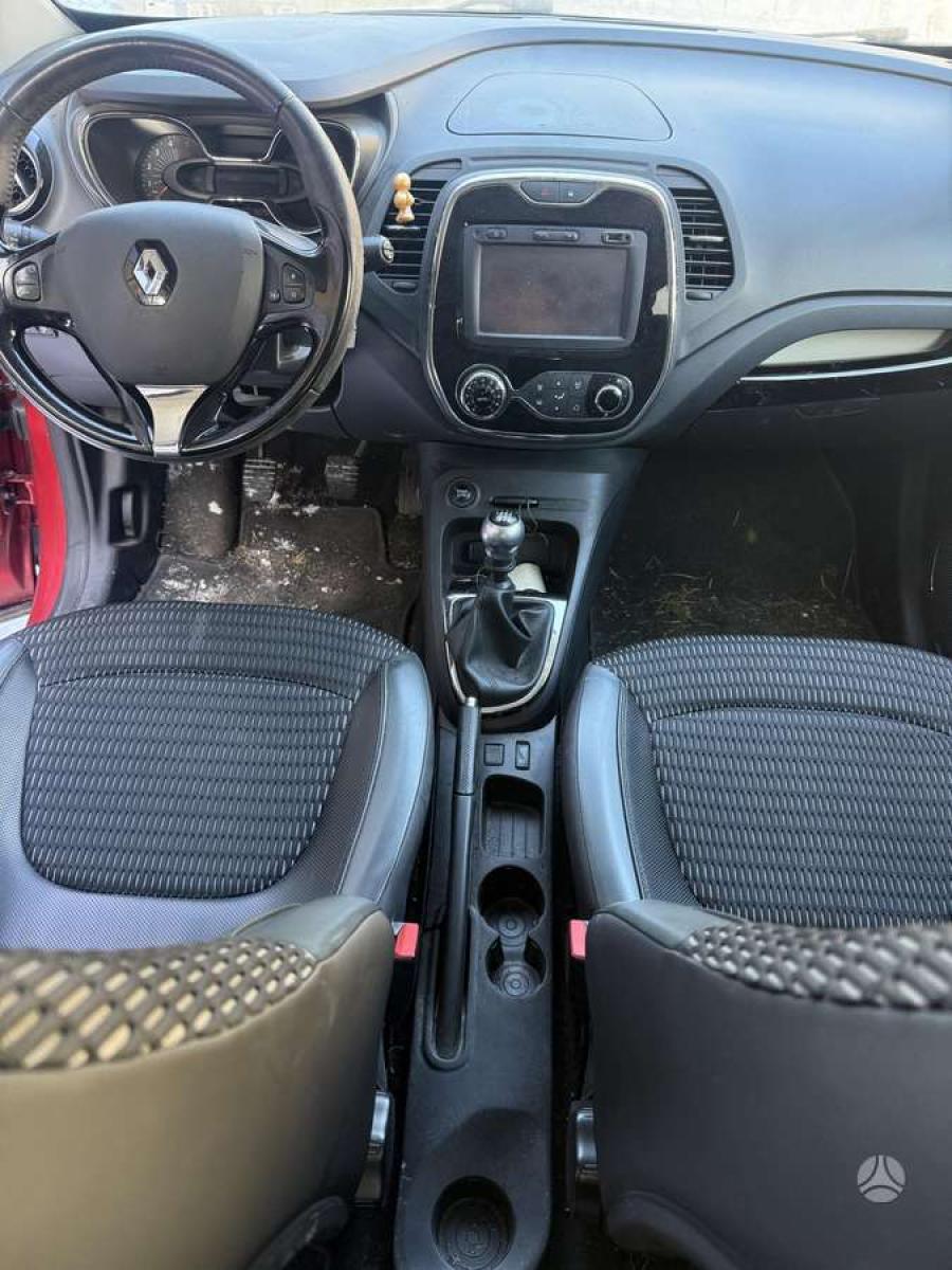 Sarkans Renault Captur 2016 Tauragė, ar dzinēja tilpumu 1.50 L un nobraukumu 150 tūkst. km par 4400 €, foto 6 vietnē AUTOMOTO.COM.LV