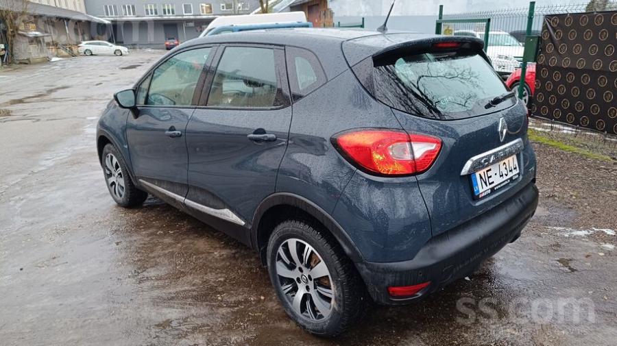 Violet Renault Captur 2017 in Cesis, with an engine capacity of 1.50 L and mileage of 172 thousand km for 8250 €, photo 7 on AUTOMOTO.COM.LV