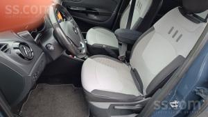 Violet Renault Captur 2017 in Cesis, with an engine capacity of 1.50 L and mileage of 172 thousand km for 8250 €, photo 12 on AUTOMOTO.COM.LV