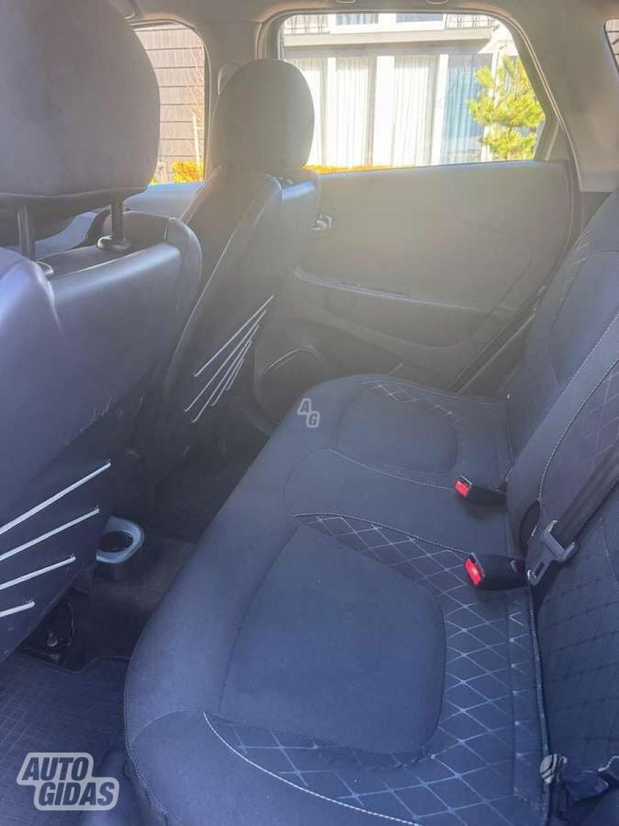 Balts Renault Captur 2013 Aukštieji Rusokai, ar dzinēja tilpumu 1.50 L un nobraukumu 225 tūkst. km par 6100 €, foto 22 vietnē AUTOMOTO.COM.LV