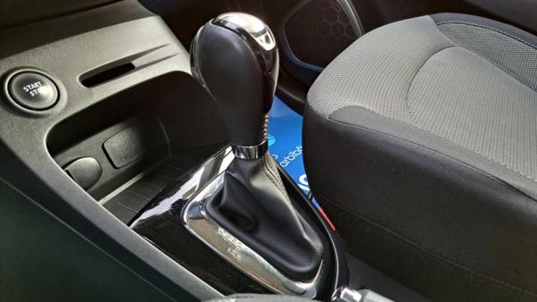 Balts Renault Captur 2014 Rīga, ar dzinēja tilpumu 1.50 L un nobraukumu 190 tūkst. km par 7990 €, foto 9 vietnē AUTOMOTO.COM.LV