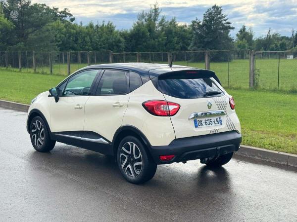 Balts Renault Captur 2014 Kelmė, ar dzinēja tilpumu 1.20 L un nobraukumu 163 tūkst. km par 4300 €, foto 4 vietnē AUTOMOTO.COM.LV