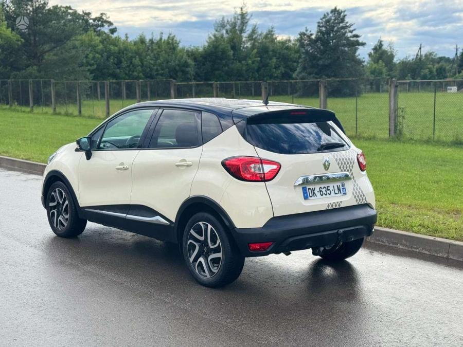 Balts Renault Captur 2014 Kelmė, ar dzinēja tilpumu 1.20 L un nobraukumu 163 tūkst. km par 4300 €, foto 5 vietnē AUTOMOTO.COM.LV