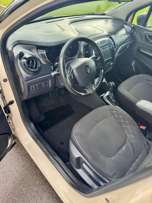 Balts Renault Captur 2014 Kelmė, ar dzinēja tilpumu 1.20 L un nobraukumu 163 tūkst. km par 4300 €, foto 10 vietnē AUTOMOTO.COM.LV