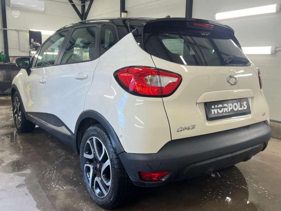 White Renault Captur 2015 in Vilnius, with an engine capacity of 1.46 L and mileage of 256 thousand km for 6100 €, photo 8 on AUTOMOTO.COM.LV