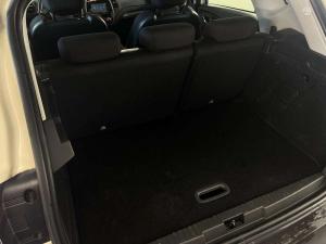 White Renault Captur 2015 in Vilnius, with an engine capacity of 1.46 L and mileage of 256 thousand km for 6100 €, photo 18 on AUTOMOTO.COM.LV