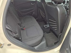 Balts Renault Captur 2015 Viļņa, ar dzinēja tilpumu 1.46 L un nobraukumu 362 tūkst. km par 5500 €, foto 20 vietnē AUTOMOTO.COM.LV