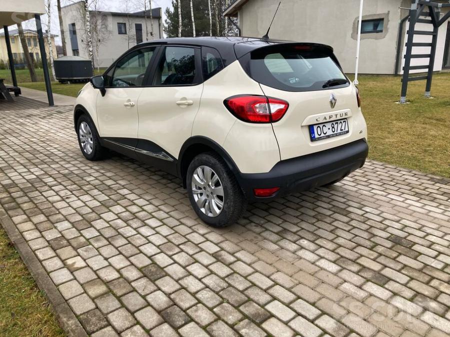 White Renault Captur 2016 in Ogre, with an engine capacity of 1.50 L and mileage of 190 thousand km for 8250 €, photo 7 on AUTOMOTO.COM.LV