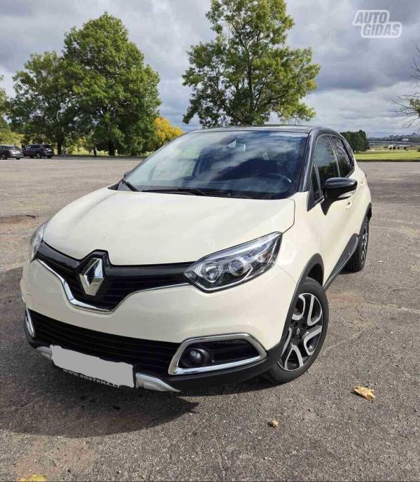 White Renault Captur 2016 in Kaunas, with an engine capacity of 0.90 L and mileage of 100 thousand km for 6500 €, photo 1 on AUTOMOTO.COM.LV