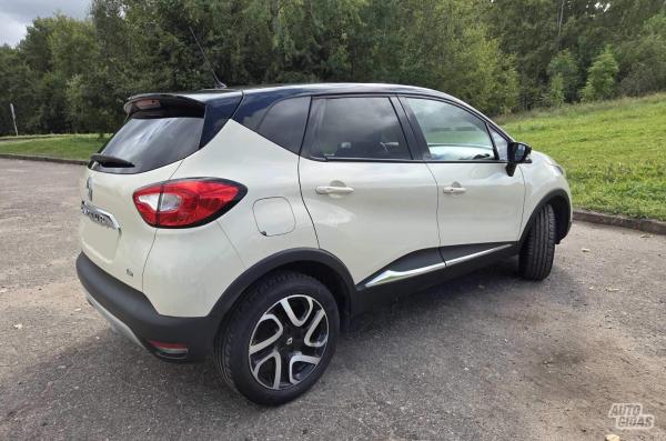 White Renault Captur 2016 in Kaunas, with an engine capacity of 0.90 L and mileage of 100 thousand km for 6500 €, photo 4 on AUTOMOTO.COM.LV