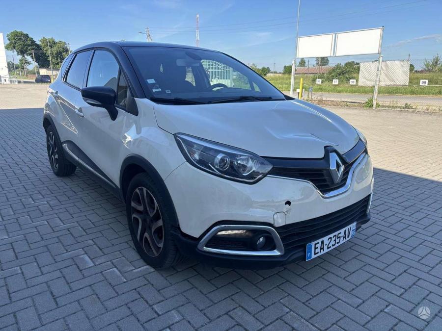 Balts Renault Captur 2016 Tauragė, ar dzinēja tilpumu 0.90 L un nobraukumu 180 tūkst. km par 4300 €, foto 4 vietnē AUTOMOTO.COM.LV