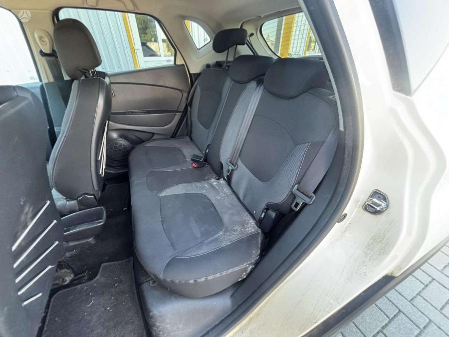Balts Renault Captur 2016 Tauragė, ar dzinēja tilpumu 0.90 L un nobraukumu 180 tūkst. km par 4300 €, foto 12 vietnē AUTOMOTO.COM.LV