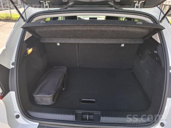 Balts Renault Captur 2020 Rīga, ar dzinēja tilpumu 1.30 L un nobraukumu 87 tūkst. km par 15500 €, foto 5 vietnē AUTOMOTO.COM.LV