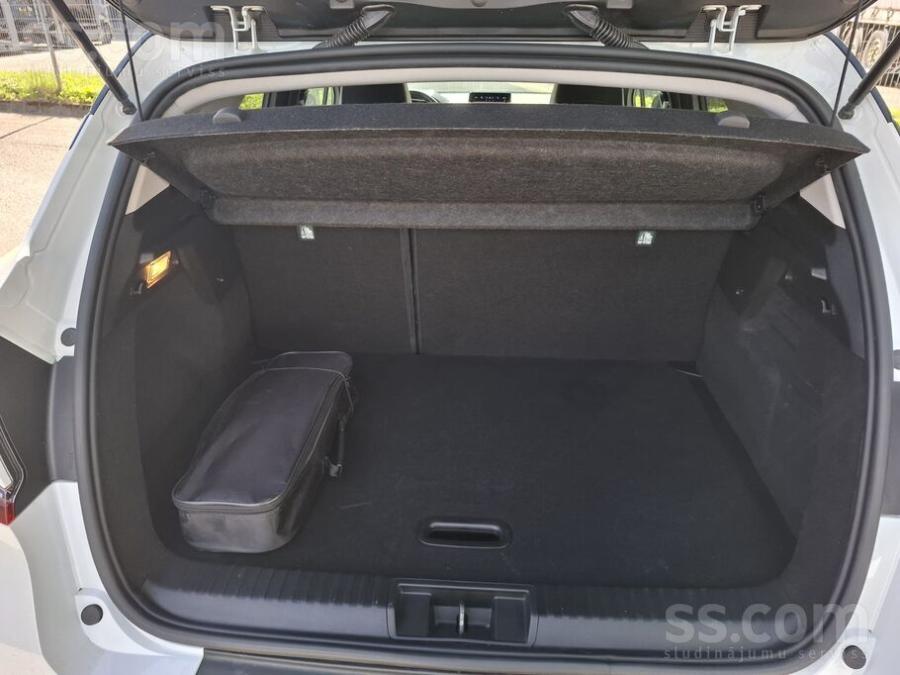 Balts Renault Captur 2020 Rīga, ar dzinēja tilpumu 1.30 L un nobraukumu 87 tūkst. km par 15500 €, foto 6 vietnē AUTOMOTO.COM.LV