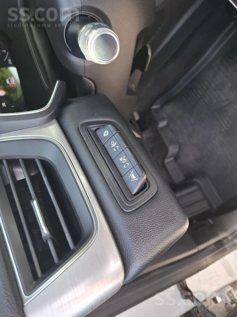 Balts Renault Captur 2020 Rīga, ar dzinēja tilpumu 1.30 L un nobraukumu 87 tūkst. km par 15500 €, foto 11 vietnē AUTOMOTO.COM.LV