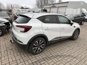 White Renault Captur 2021 in Kaunas, with an engine capacity of 1.33 L and mileage of 108 thousand km for 14399 €, photo 3 on AUTOMOTO.COM.LV
