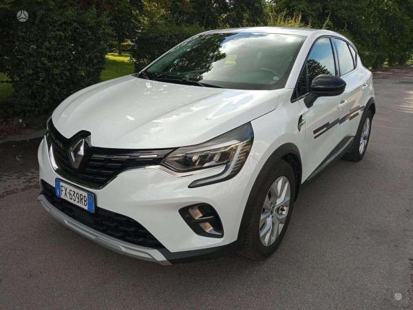 White Renault Captur 2021 in Panevezys, with an engine capacity of 1.60 L and mileage of 237 thousand km for 9999 €, photo 3 on AUTOMOTO.COM.LV