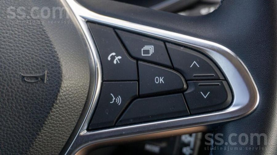 Balts Renault Captur 2022 Rīga, ar dzinēja tilpumu 1.60 L un nobraukumu 25 tūkst. km par 19990 €, foto 25 vietnē AUTOMOTO.COM.LV
