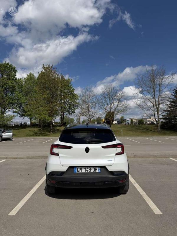 White Renault Captur 2022 in Taurage, with an engine capacity of 1.60 L and mileage of 23 thousand km for 13500 €, photo 6 on AUTOMOTO.COM.LV