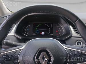 White Renault Captur 2022 in Riga, with an engine capacity of 1.60 L and mileage of 153 thousand km for 12990 €, photo 13 on AUTOMOTO.COM.LV