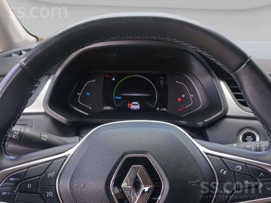 White Renault Captur 2022 in Riga, with an engine capacity of 1.60 L and mileage of 153 thousand km for 12990 €, photo 13 on AUTOMOTO.COM.LV