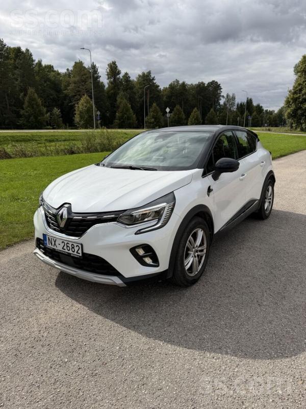 White Renault Captur 2022 in Jelgava, with an engine capacity of 1.30 L and mileage of 50 thousand km for 18200 €, photo 1 on AUTOMOTO.COM.LV