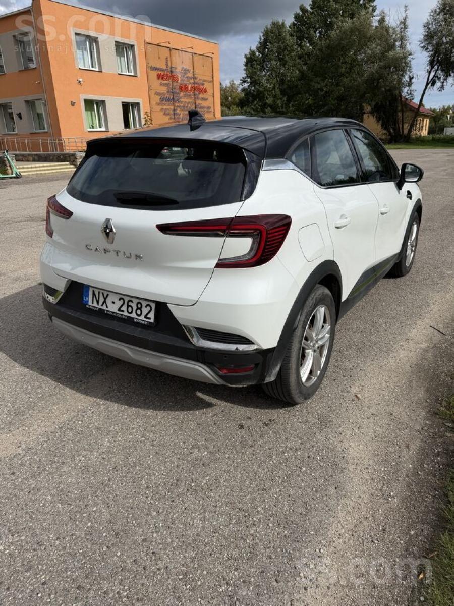 Balts Renault Captur 2022 Jelgava, ar dzinēja tilpumu 1.30 L un nobraukumu 50 tūkst. km par 18200 €, foto 5 vietnē AUTOMOTO.COM.LV