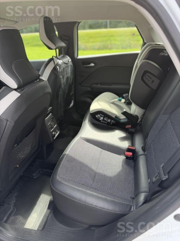 White Renault Captur 2022 in Jelgava, with an engine capacity of 1.30 L and mileage of 50 thousand km for 18200 €, photo 11 on AUTOMOTO.COM.LV