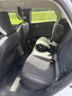 Balts Renault Captur 2022 Jelgava, ar dzinēja tilpumu 1.30 L un nobraukumu 50 tūkst. km par 18200 €, foto 11 vietnē AUTOMOTO.COM.LV
