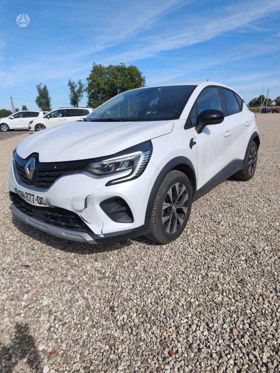 White Renault Captur 2023 in Taurage, with an engine capacity of 1.00 L and mileage of 55 thousand km for 6900 €, photo 3 on AUTOMOTO.COM.LV