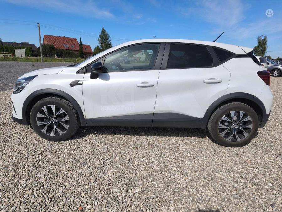 White Renault Captur 2023 in Taurage, with an engine capacity of 1.00 L and mileage of 55 thousand km for 6900 €, photo 7 on AUTOMOTO.COM.LV