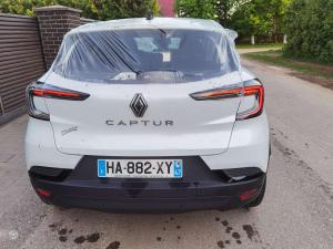 White Renault Captur 2024 in Kaunas, with an engine capacity of 1.00 L and mileage of 16 thousand km for 8200 €, photo 17 on AUTOMOTO.COM.LV