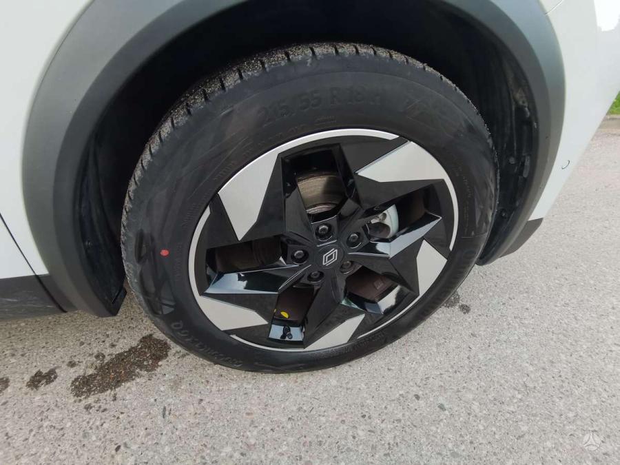 White Renault Captur 2024 in Kaunas, with an engine capacity of 1.00 L and mileage of 16 thousand km for 8200 €, photo 20 on AUTOMOTO.COM.LV
